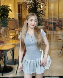 Khám phá 140+ hình ảnh Trần Hà Linh qua nhiều phong cách